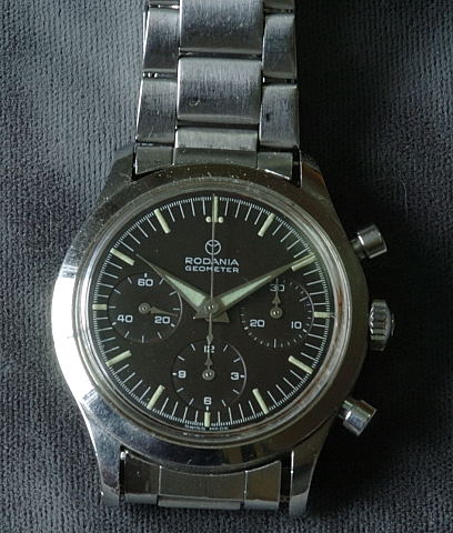 #4740 Rodania Geometer valjoux 72 three registers chronograph - A ...